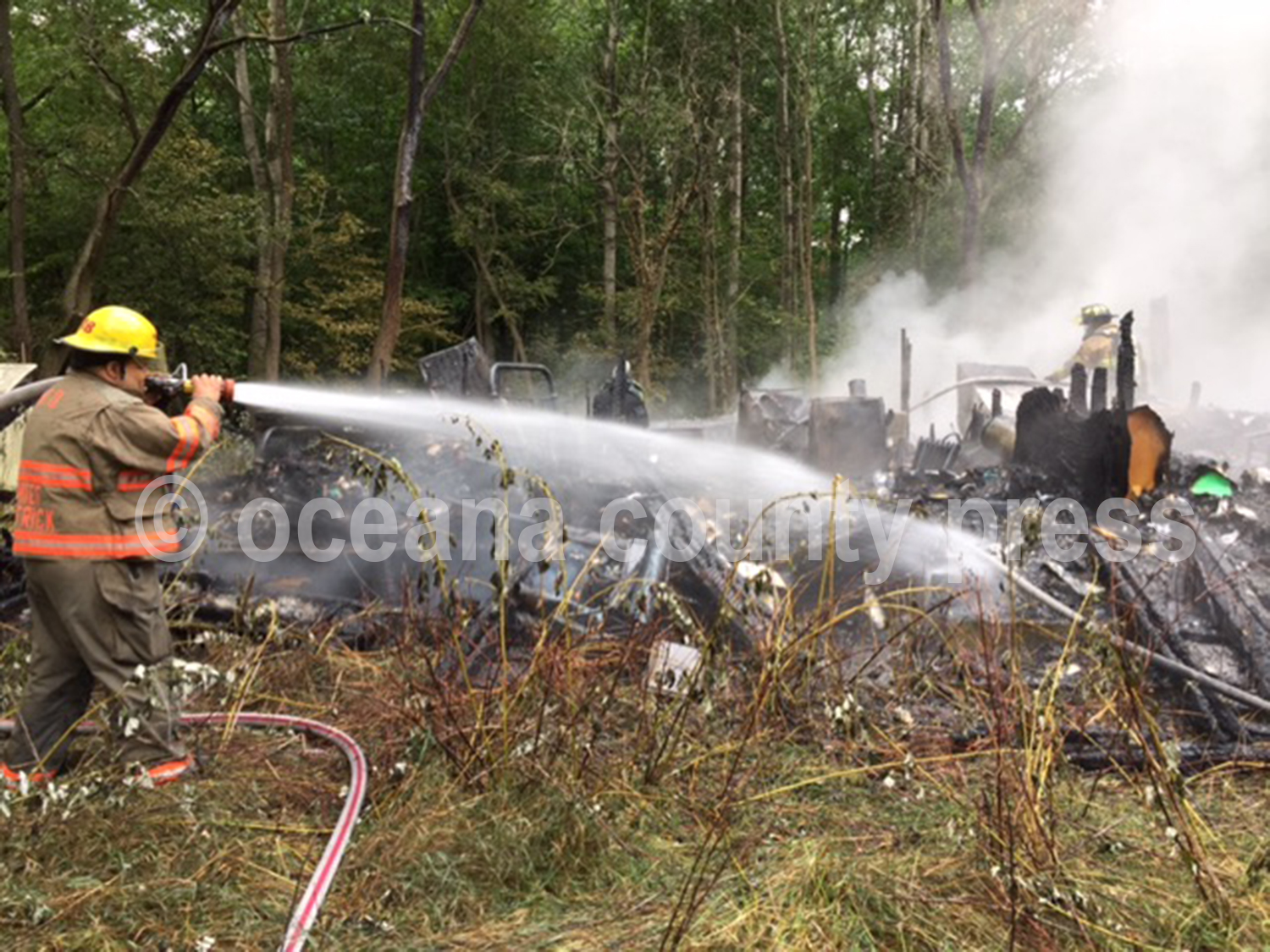 Fire destroys abandoned house. | OceanaCountyPress.com