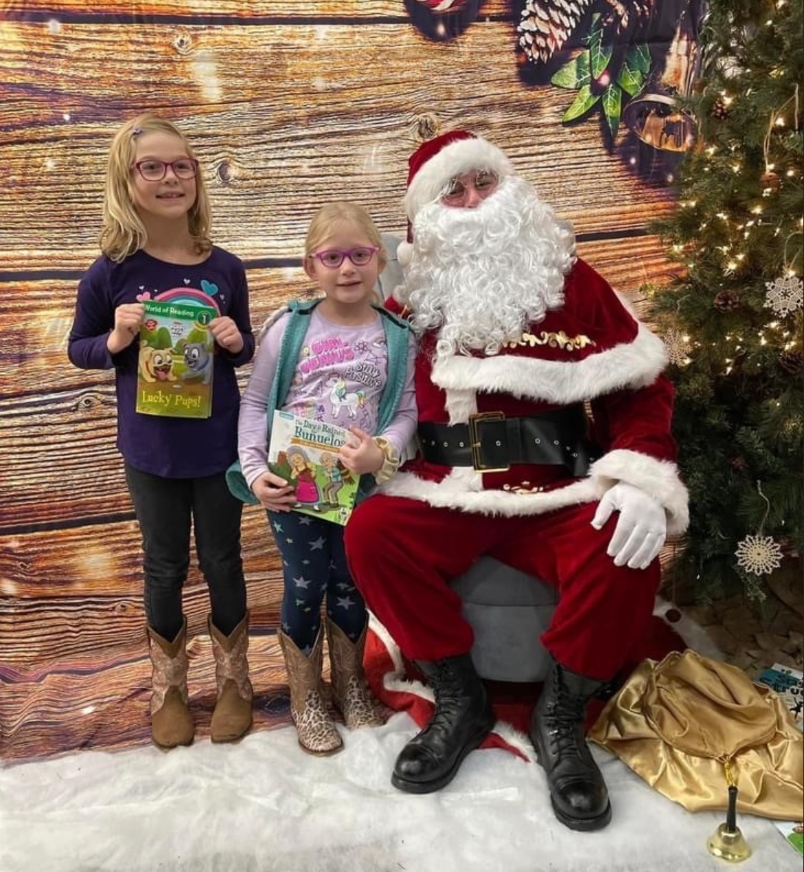 Santa gives the gift of reading all year long. | OceanaCountyPress.com