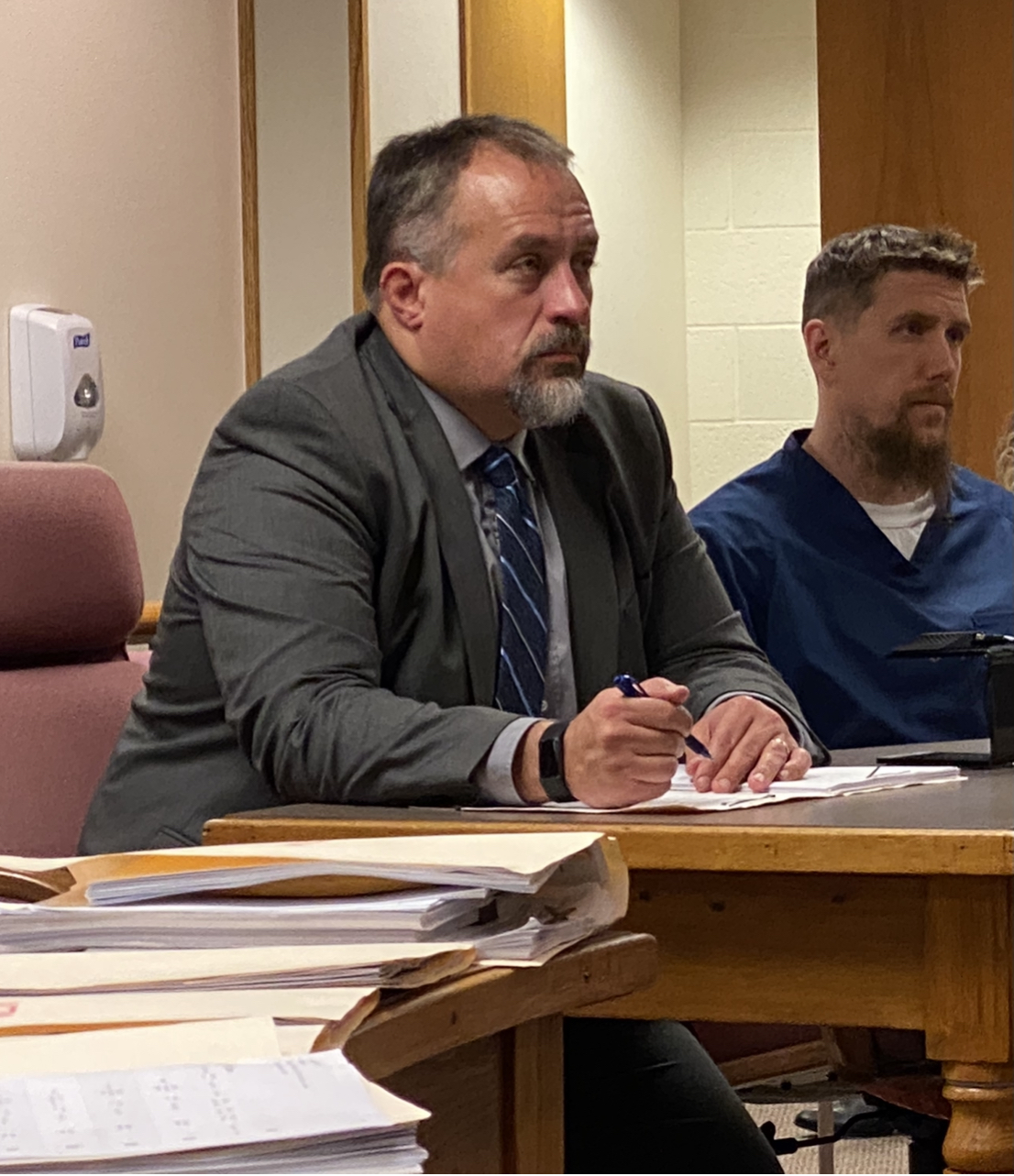 Man faces charges for taking teen daughter on crime spree ...