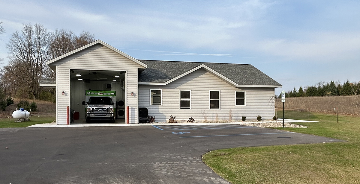 Life EMS opens up third Oceana County ambulance station ...