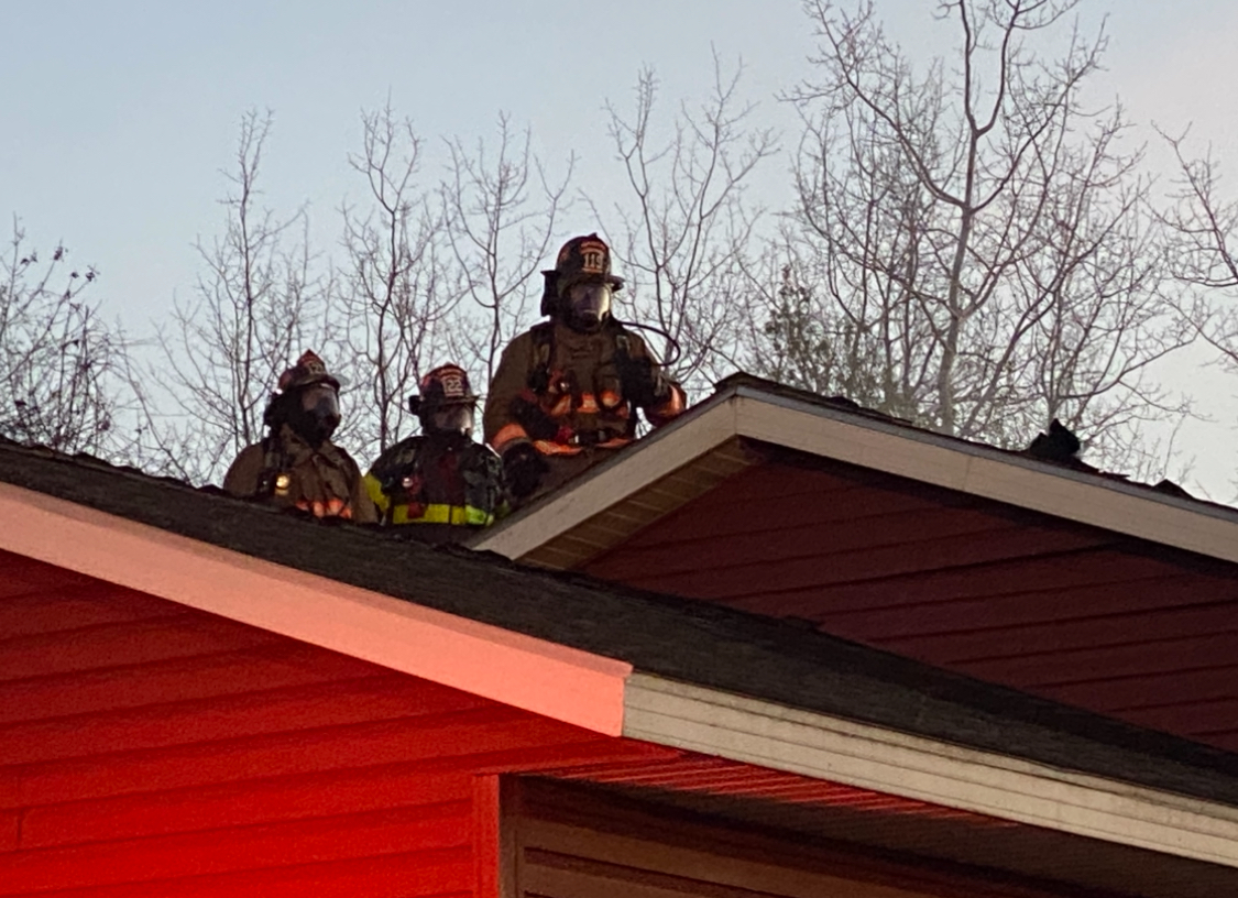 Firefighters battle barn and house fire | OceanaCountyPress.com